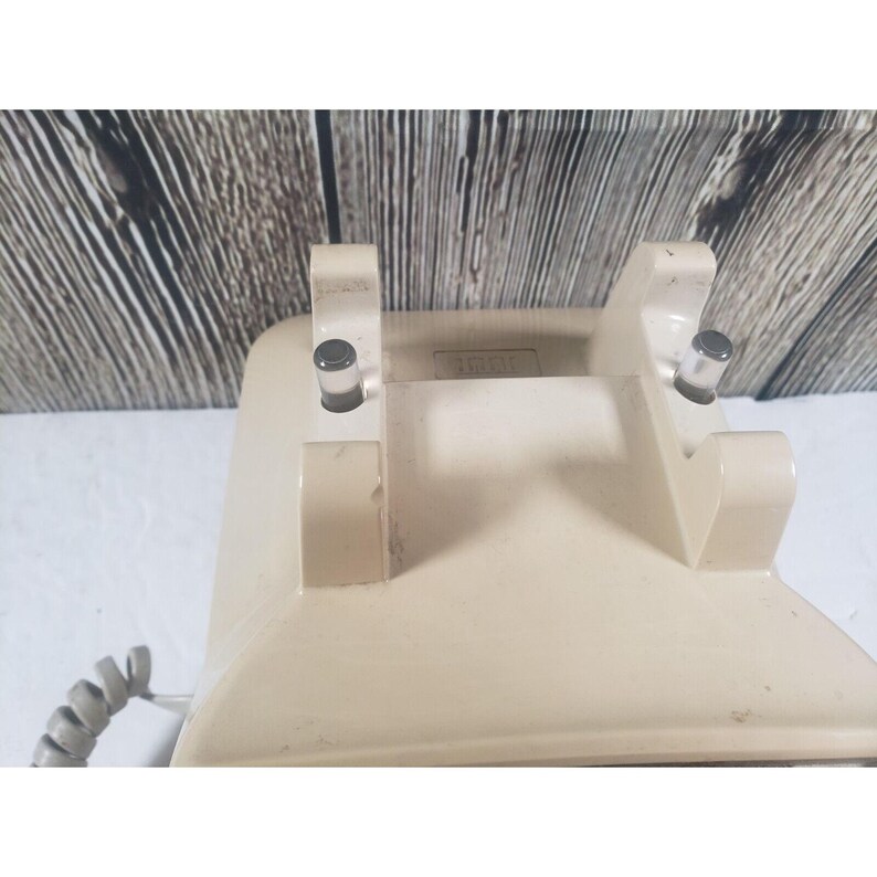 ITT Model Phone 183499103 Push Button Desk Telephone Touchtone Tan PROP Vtg READ - Etsy