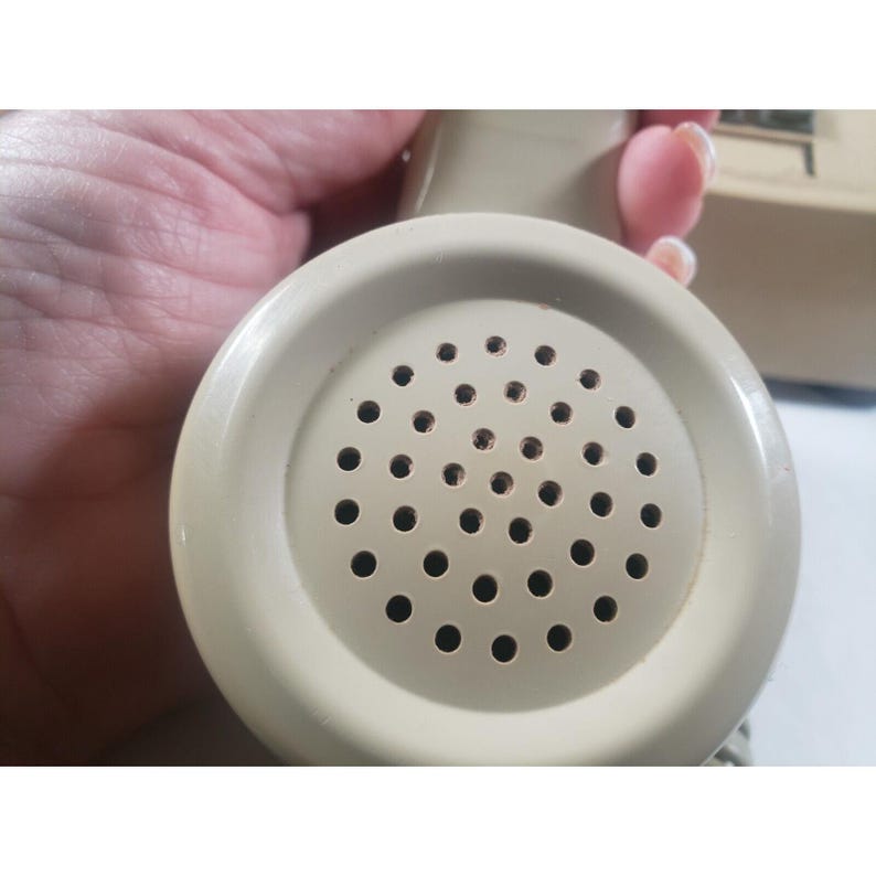 ITT Model Phone 183499103 Push Button Desk Telephone Touchtone Tan PROP ...