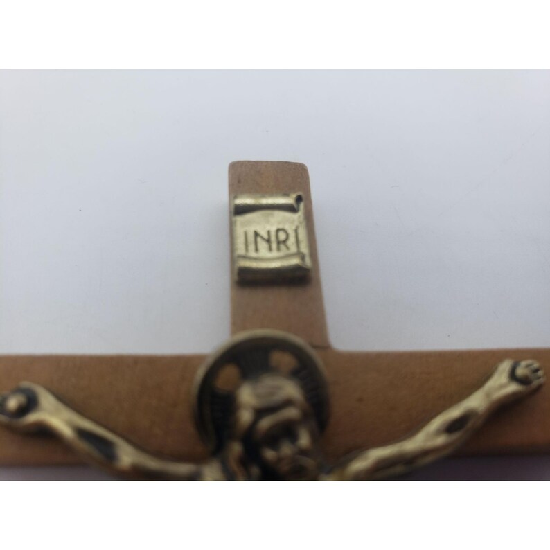 Wooden Wall Crucifix Metal Jesus Figure INRI No Stand 4" Vintage - Etsy