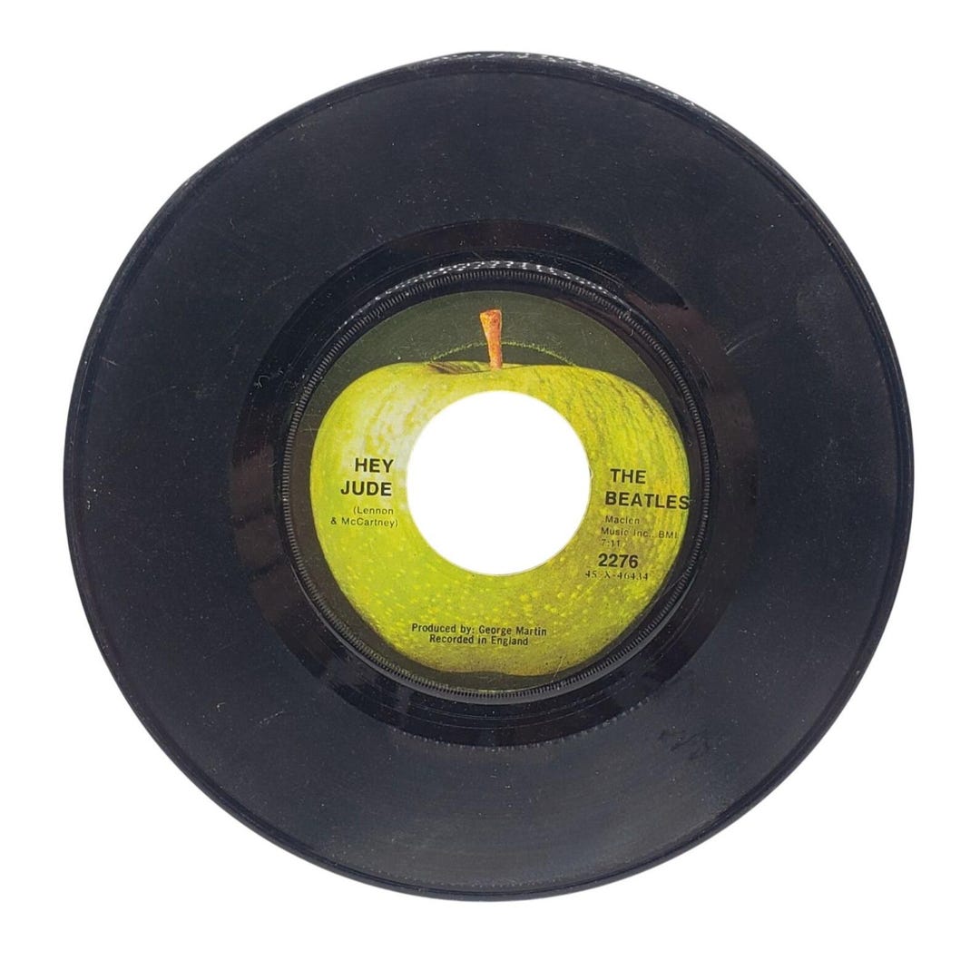 The Beatles 45 RPM Record Hey Jude / Revolution Vintage - Etsy
