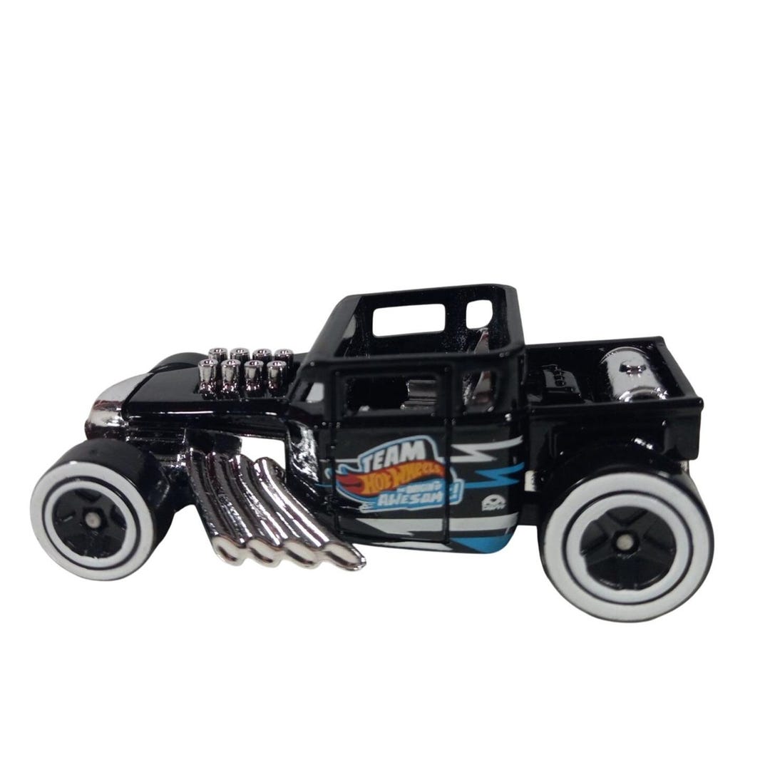 Hot Wheels Bone Shaker Die-cast Car 1:64 Scale Black Metallic Malaysia ...