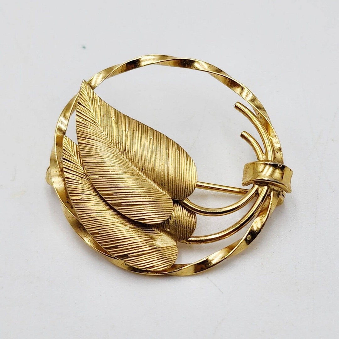Vintage B.M. Co 12k GF Textured Gold Filled Leaves Round Circle Brooch ...