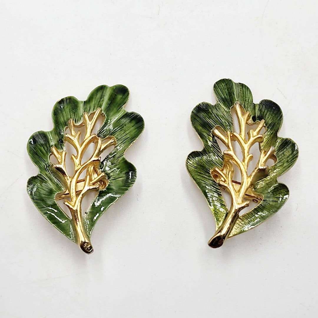 Vintage Sarah Coventry “enchanted Forest” Green Enamel Oak Leaf Clip on ...
