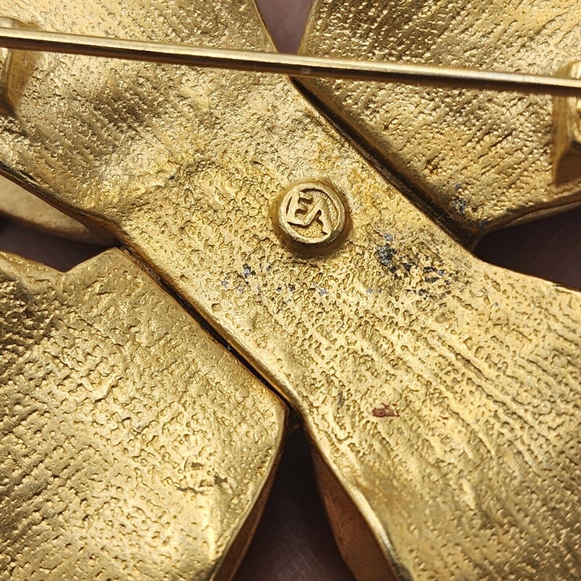Vintage Signed Elizabeth Arden Matte Gold Bow Dimensional Brooch Hard ...