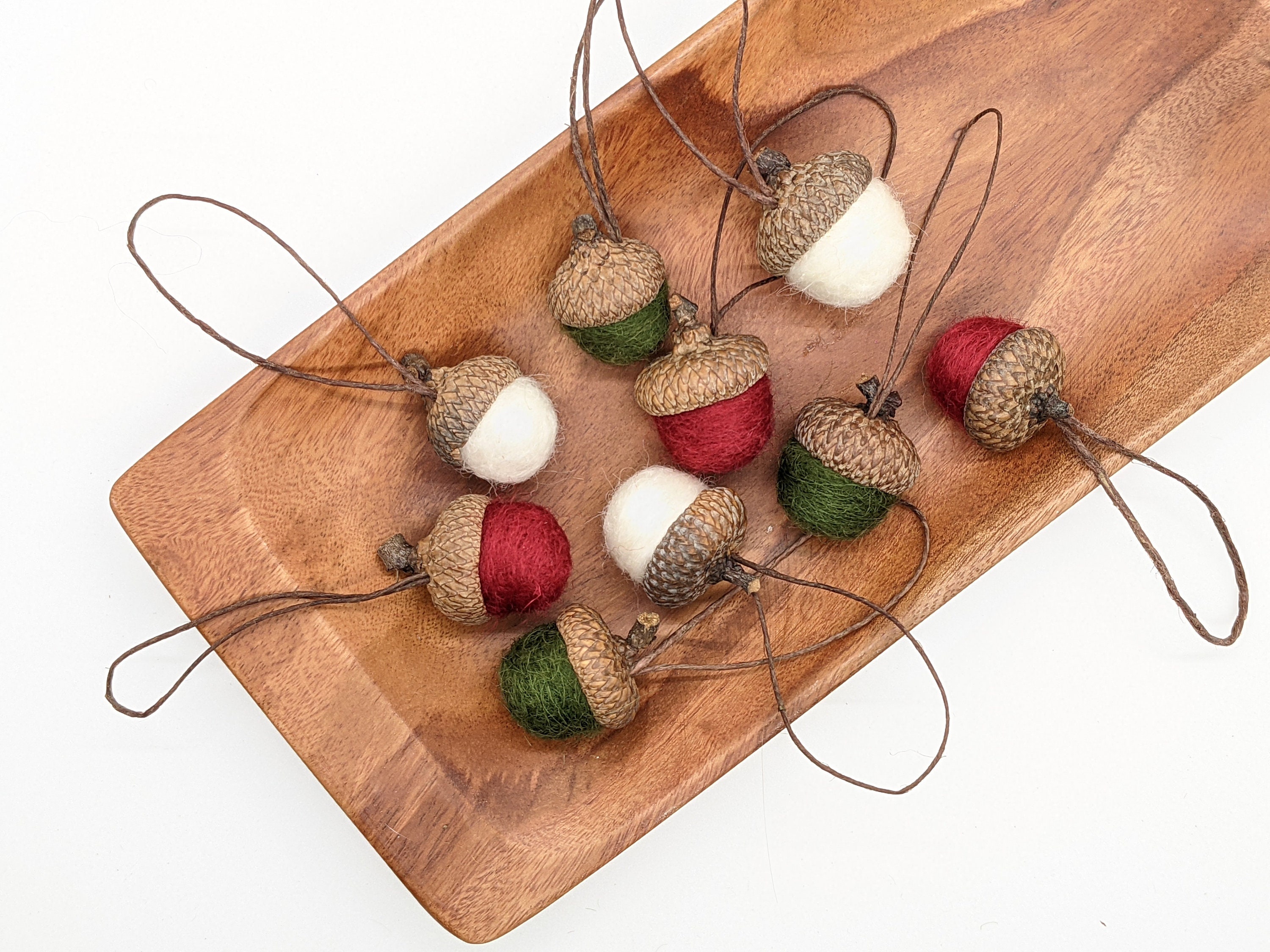 Felted Wool Acorns Ornaments in Red Green & White Also - Etsy Sweden