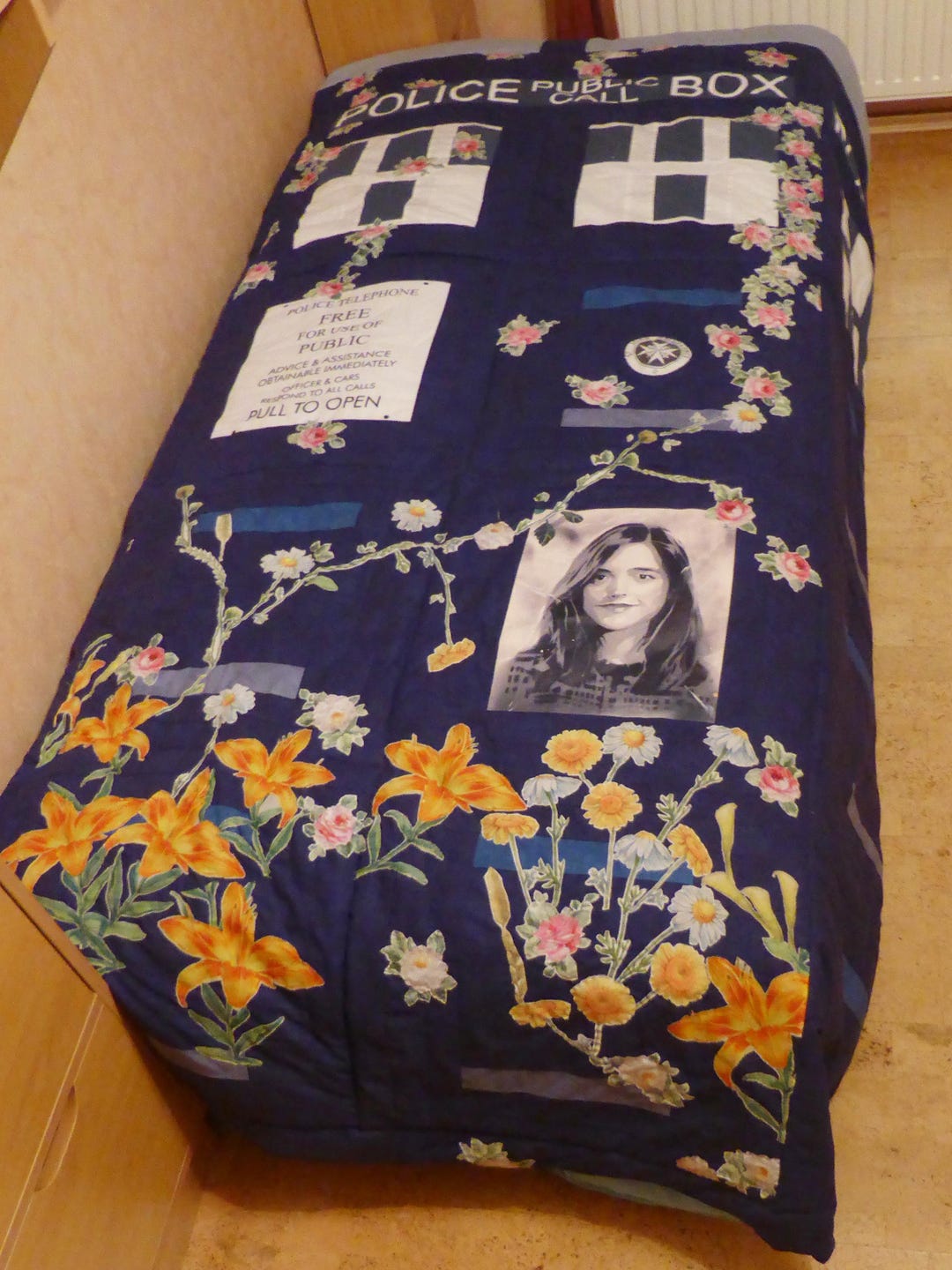 Clara Memorial Tardis, Tardis, Doctor Who Inspired, Quilt, Patchwork ...