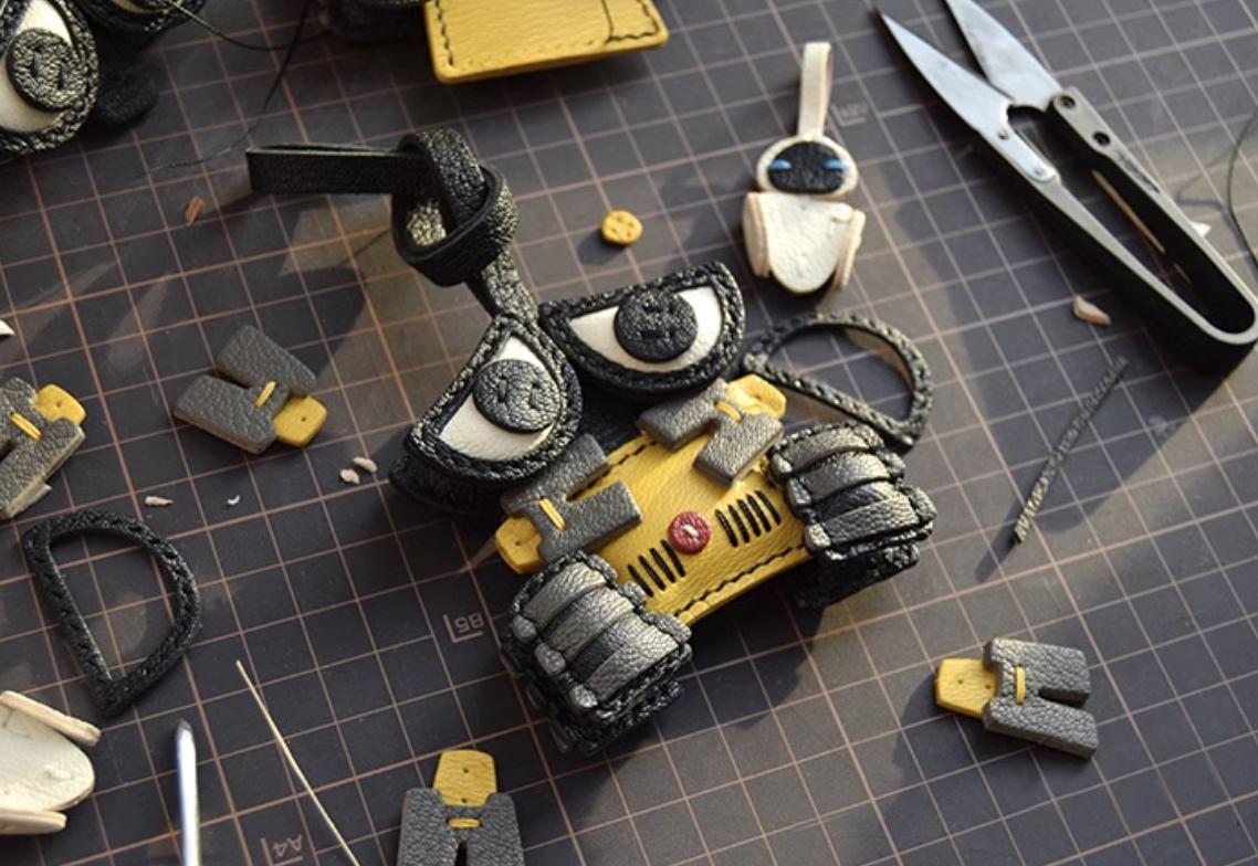 Wall E Eva Robot Cartoon Sticky Zoo Design Leather Keychain Bag Charm ...