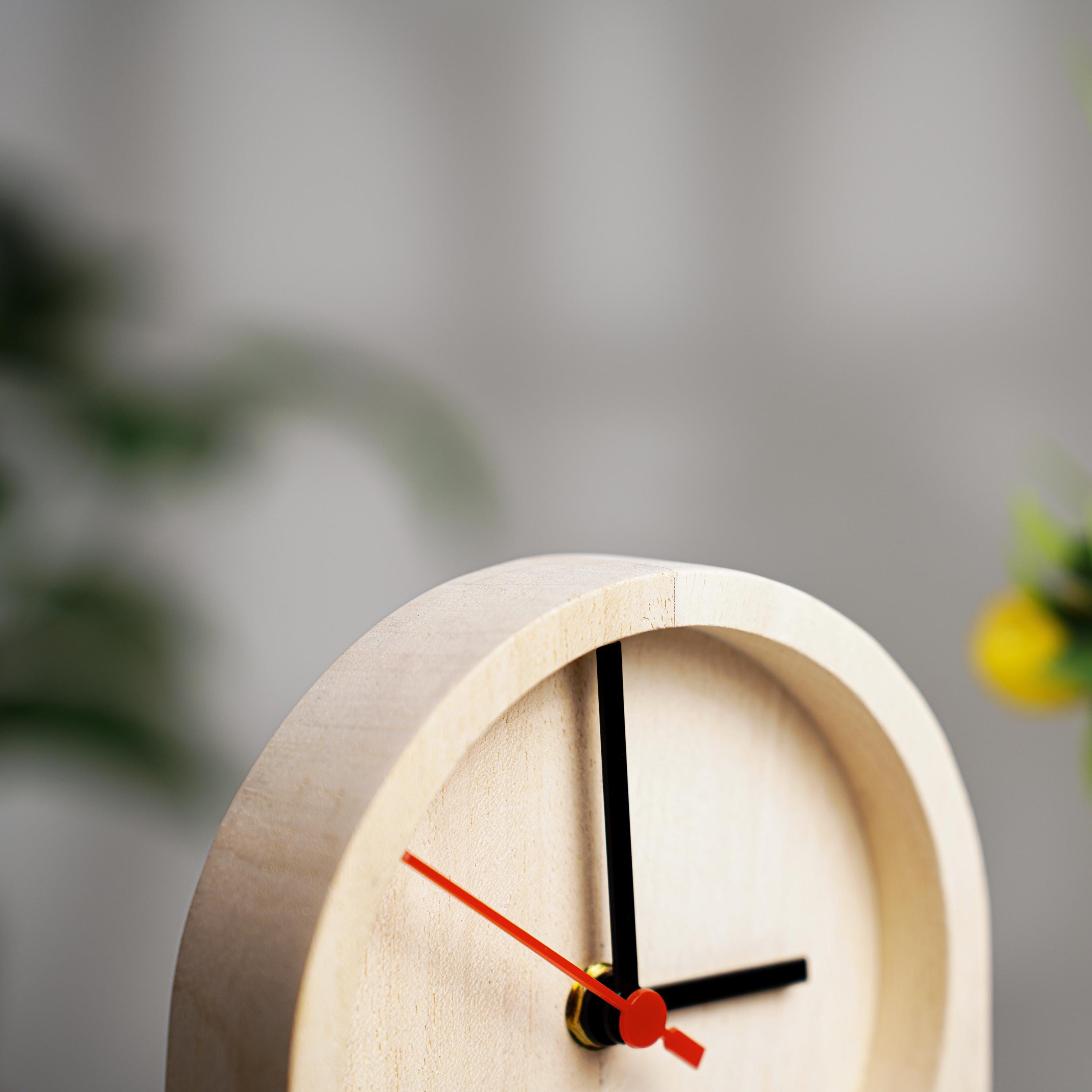 Personalized Wooden Desk Clock/unique Analog Table Clock/natural Wood ...