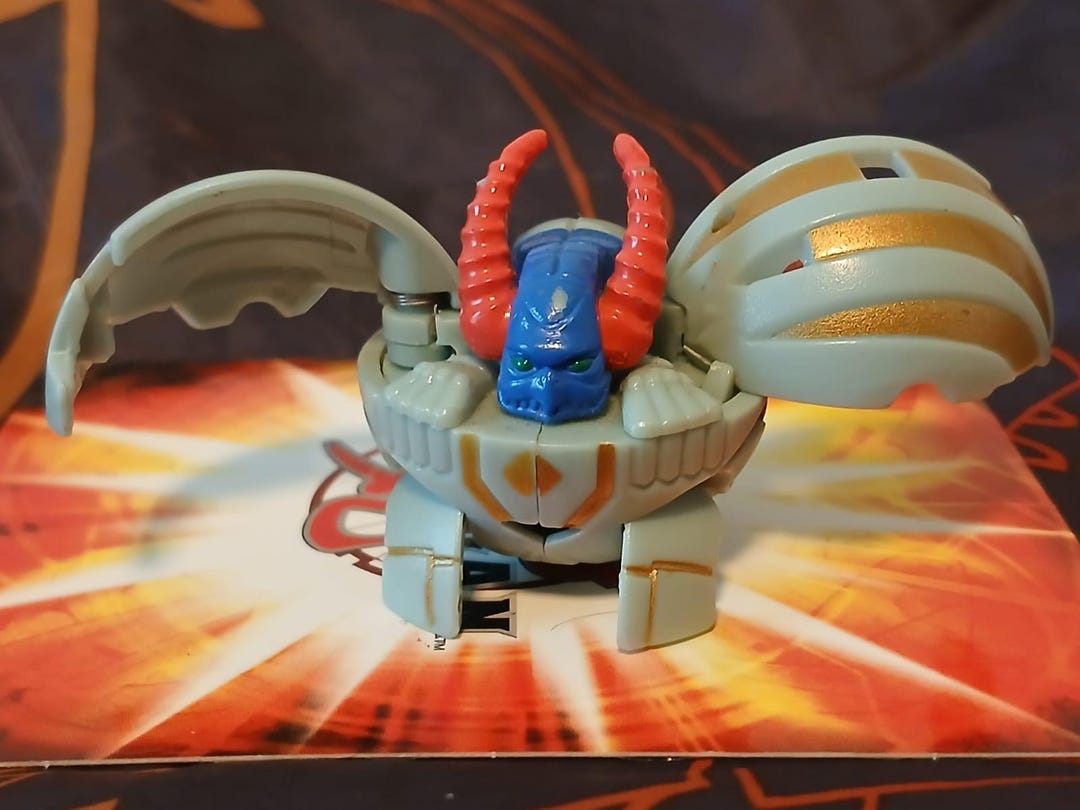 Bakugan Gargonoid 560g Gray Haos Battle Brawlers Rare - FREE SHIPPING ...