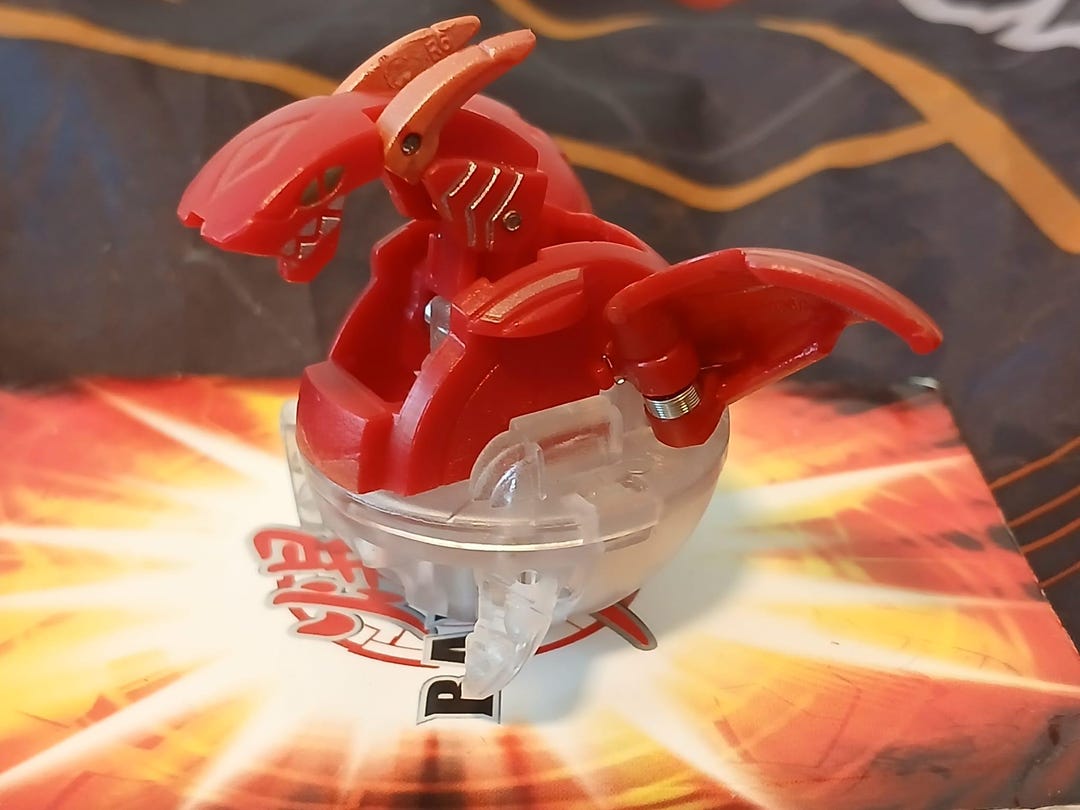 Bakugan Pyrus Hyper Dragonoid Mutation Half Crystal Clear 720g RARE ...