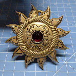 Holy Symbol of Ravenkind Amulet - Curse of Strahd Quest Item - Etsy