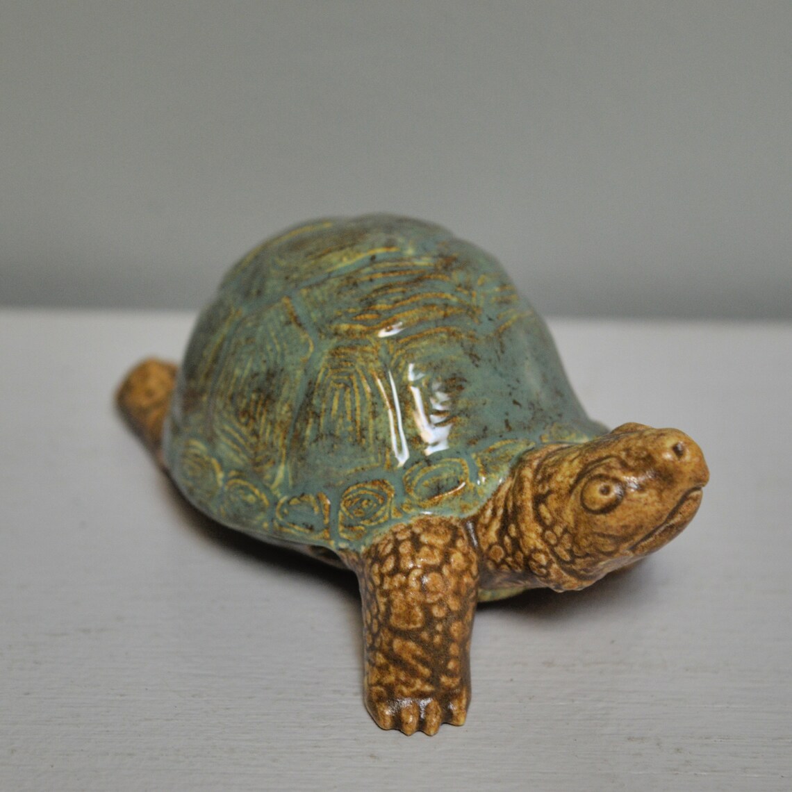 Ceramic Box Turtle on My Way - Etsy