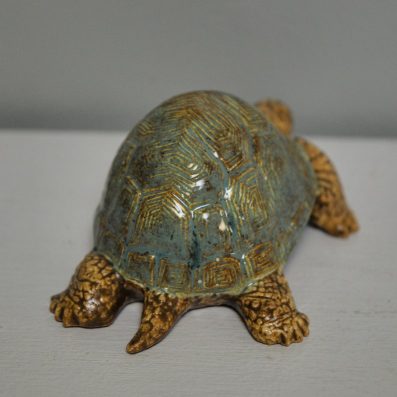Ceramic Box Turtle "moving On" - Etsy