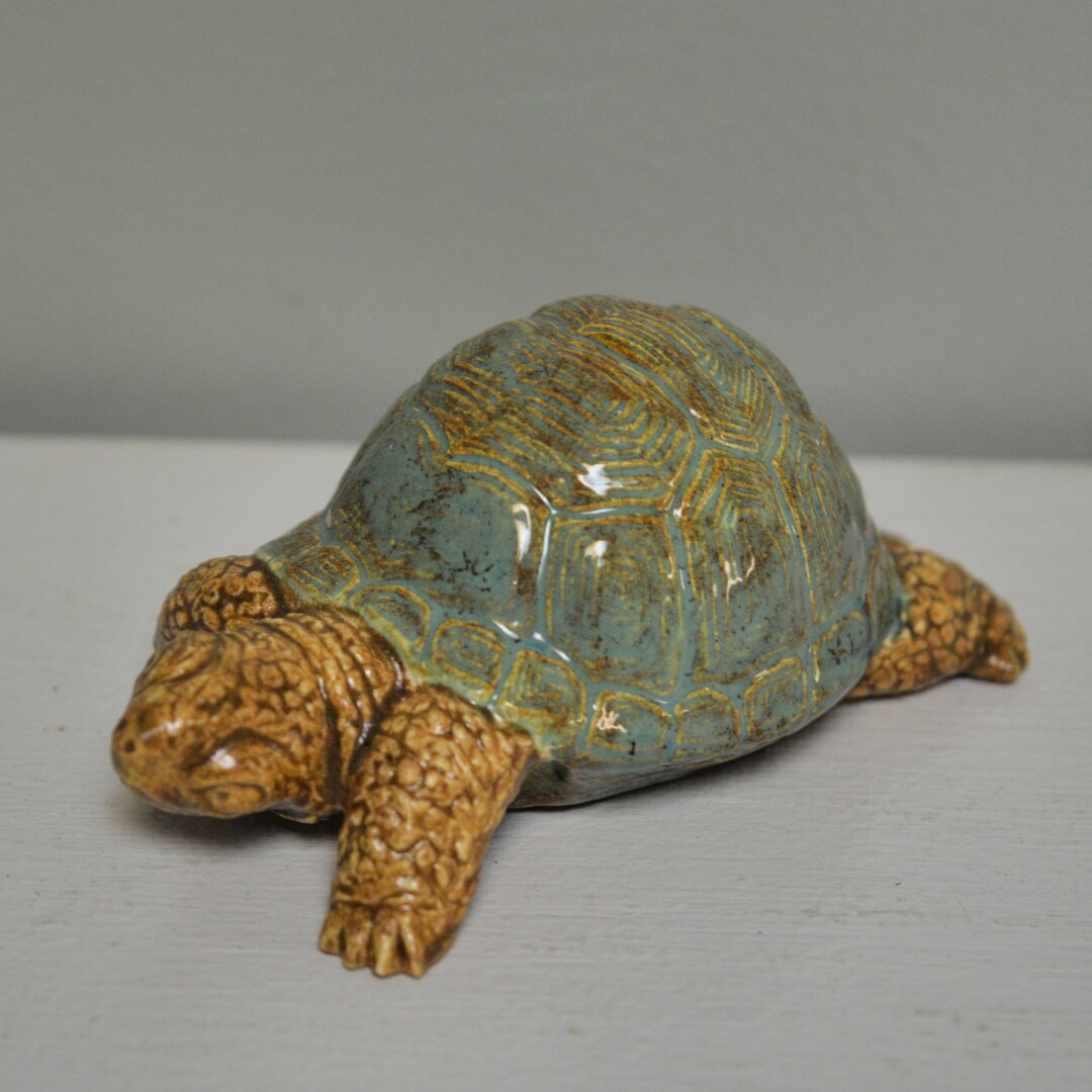 Ceramic Box Turtle "moving On" - Etsy