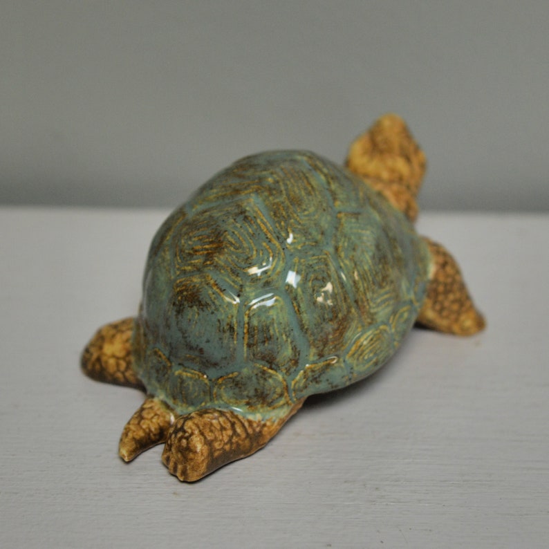 Ceramic Box Turtle on My Way - Etsy