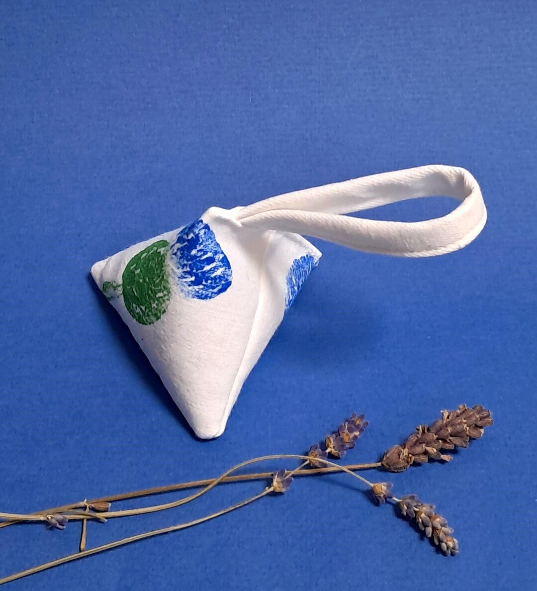 Lavender Bag in the Shape of a Pyramid, Thistle Design in Blue and ...