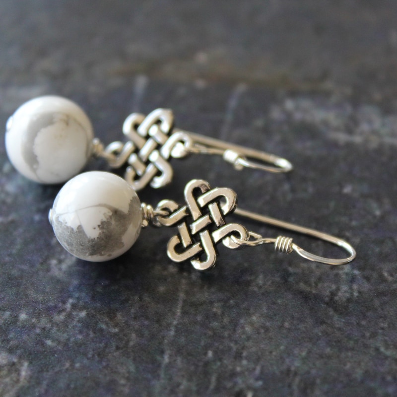 Howlite Jewellery - Etsy