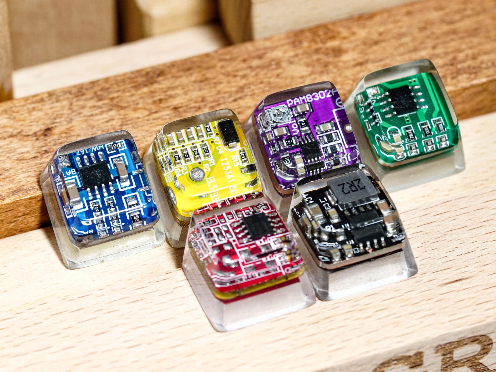 Eco-friendly Artisan Keycap Combo, Recycled Circuit Board Resin for MX ...