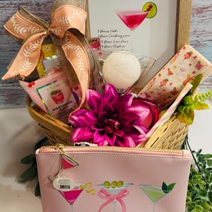 Cosmopolitan Gift Basket | Martini Makeup Bag, Pink Candle & Cosmo ...