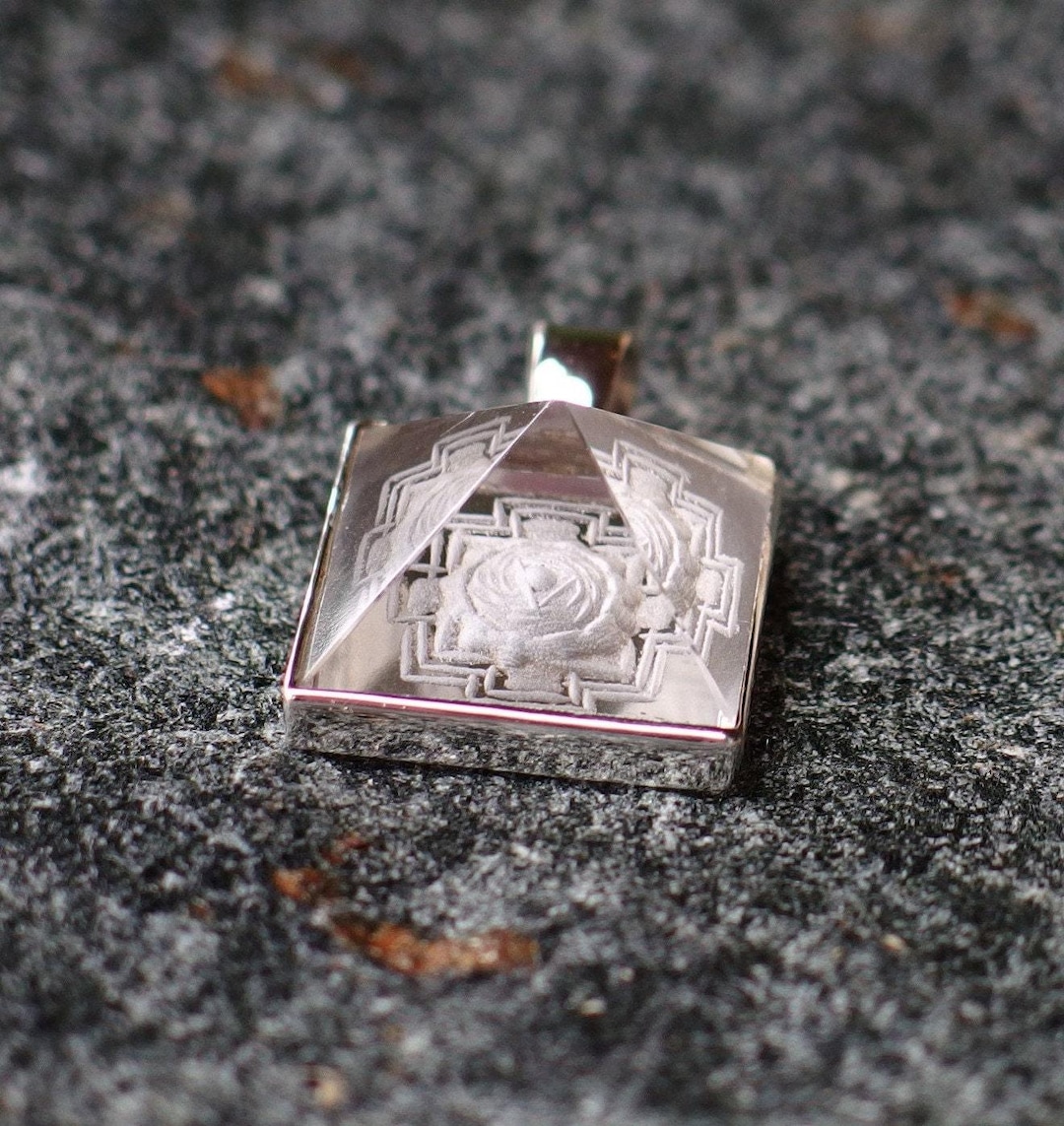 Meru Crystal Yantra Pyramid Pendant, Sterling Silver, Hand Carved ...