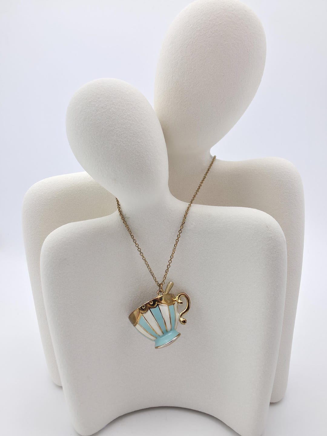 Vintage Disney Alice in Wonderland Necklace – Teacup Pendant With Alice ...