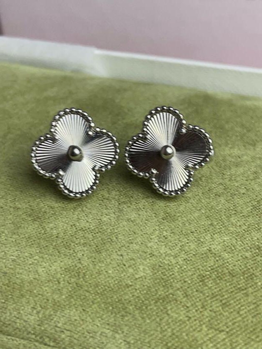 Van Cleef & Arpels White Gold VCA White Motifs Hoop Earrings - Etsy