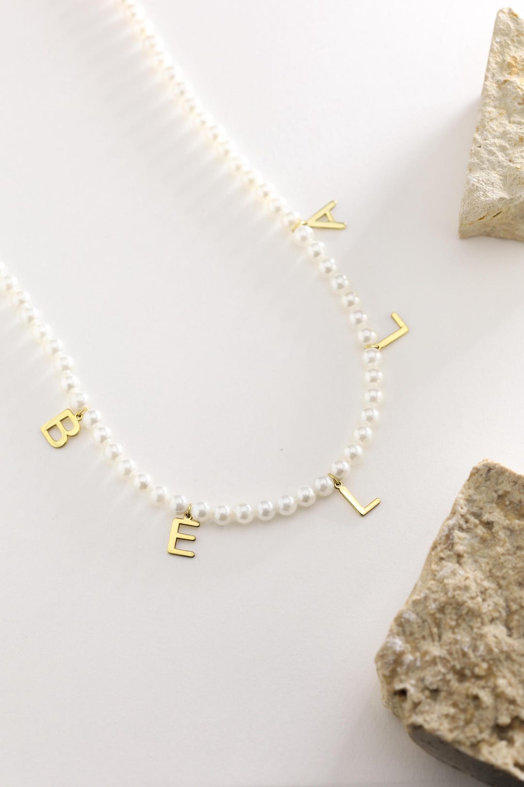PEARL NAME NECKLACE - Etsy