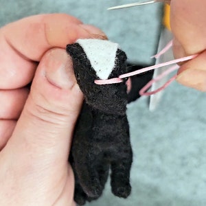 Felt Stuffed Skunk SVG and PDF Sewing Pattern and Tutorial - Etsy