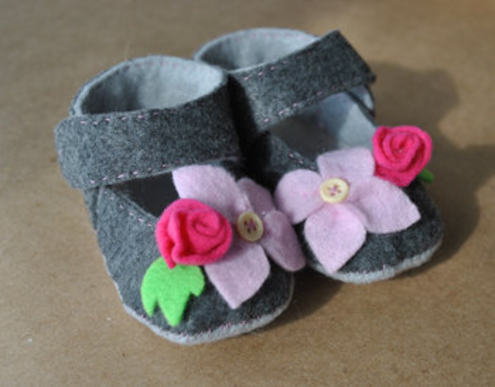 Floral Felt Baby Shoe Pattern Mary Jane With Flowers PDF - Etsy