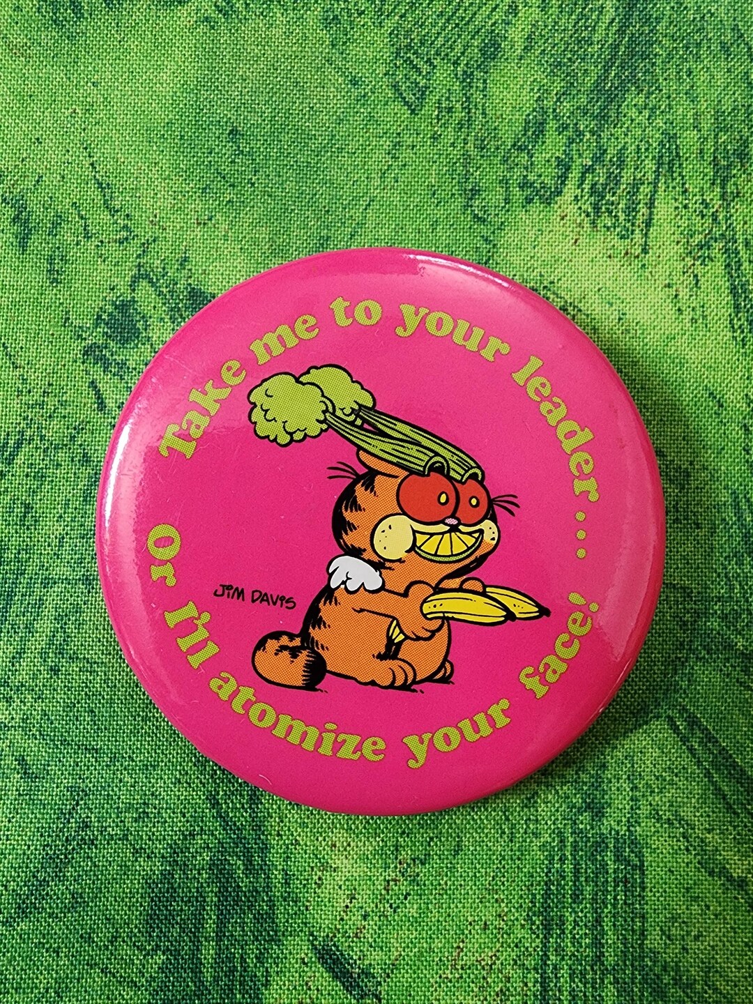 Vintage Garfield Button - Etsy