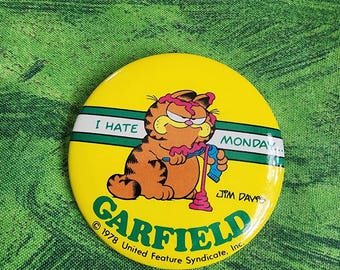 Vintage Garfield Button - Etsy