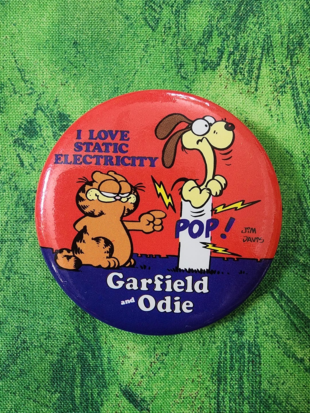Vintage Garfield Button - Etsy