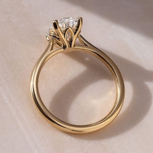 Vintage Tulip Setting Engagement Ring, 3ct Oval Cut Moissanite Engagement Ring 14k Yellow Gold ...