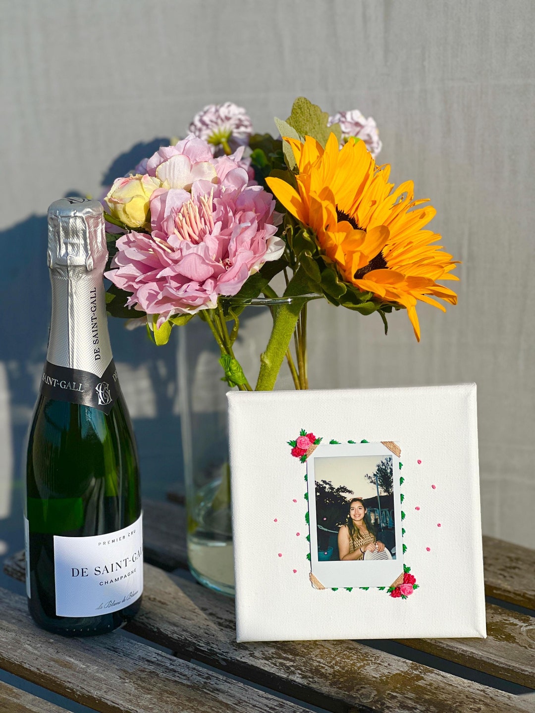 Handmade Embroidered Polaroid Photo Frame 15x15 Cm Floral Frame ...