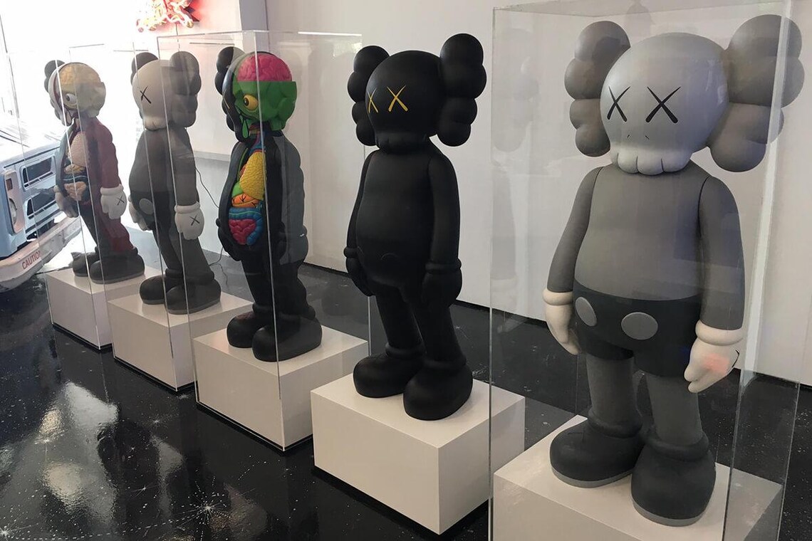 4FT Statues Kvws - Etsy