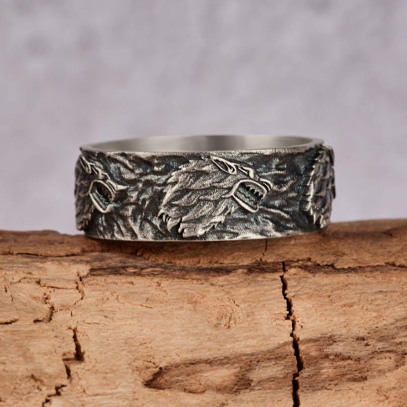 Wolf Wedding Band - Etsy