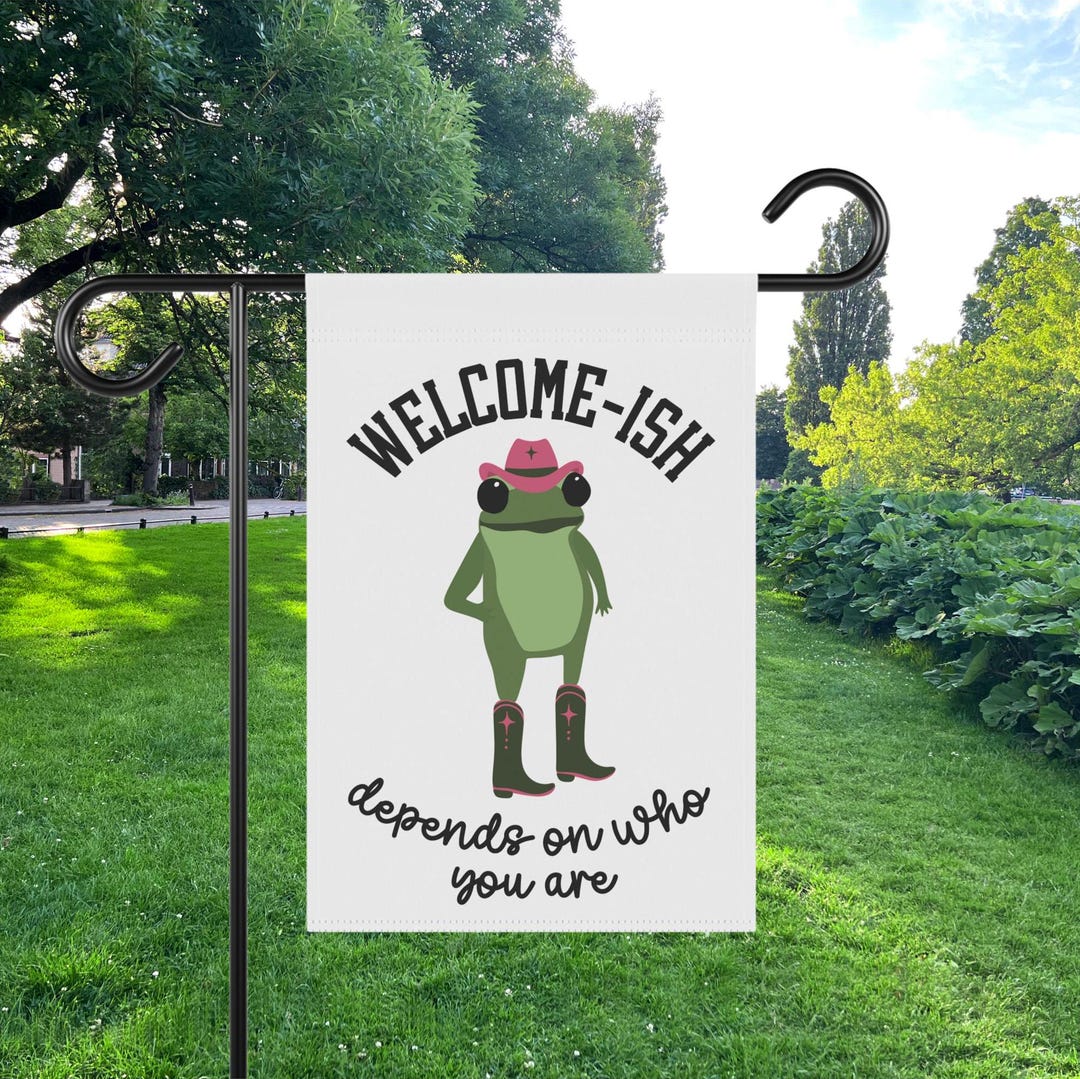Welcome Garden Flag, Cottagecore Frogs, Welcomeish Sign, Frog Flag ...