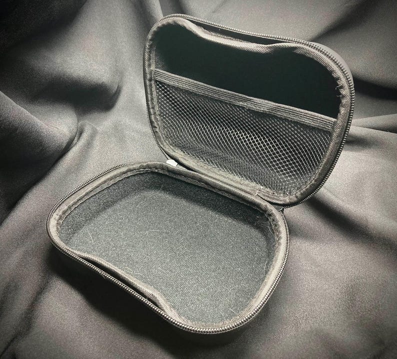 Gamecube/xbox Controller Soft-touch Clamshell Carry Case - Etsy