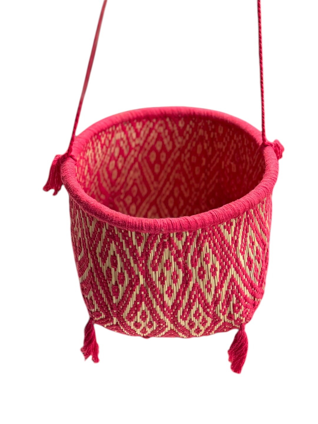Indigenous Handmade Basketwork Natural Fiber Amazonian Vine Tribal ...