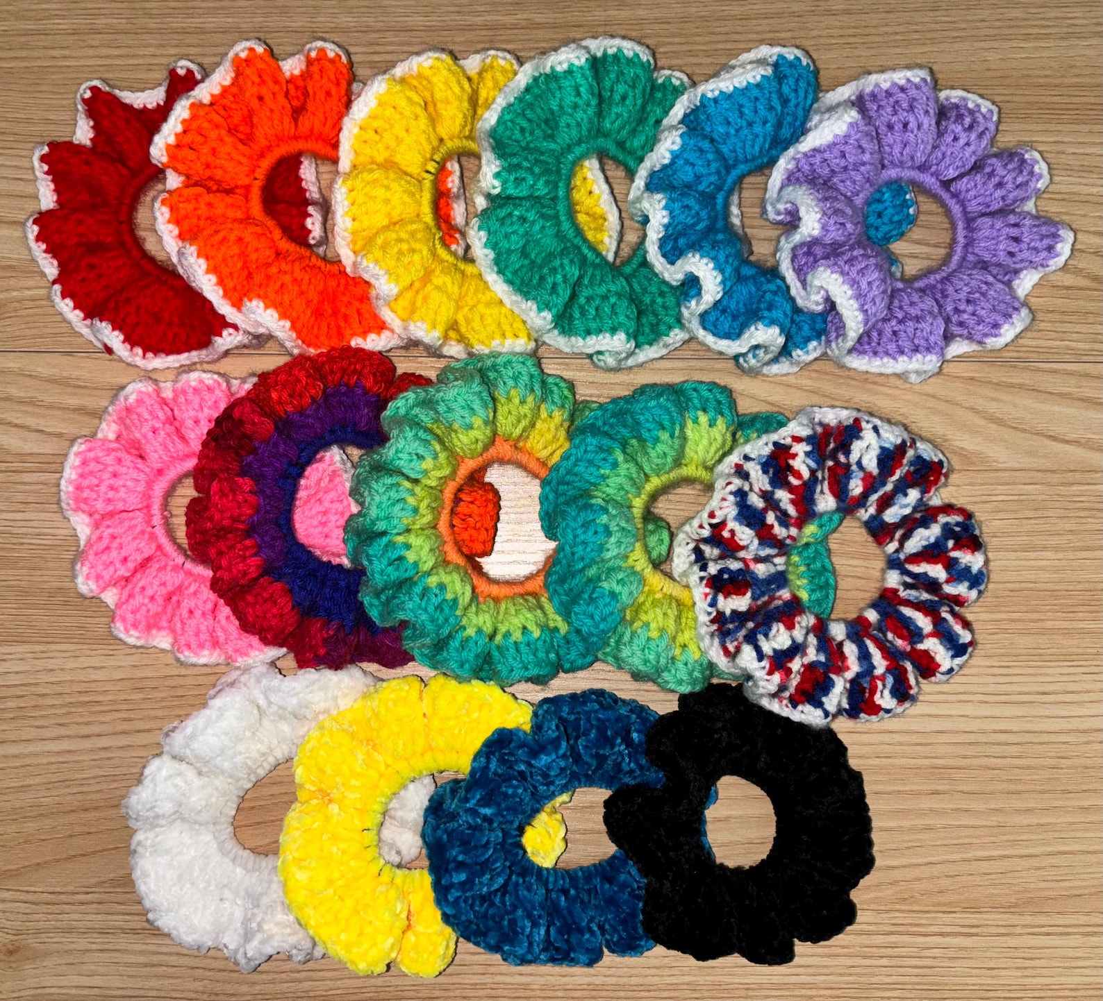 Crochet Ruffle Scrunchie PDF Pattern: Beginner-friendly Tutorial ...