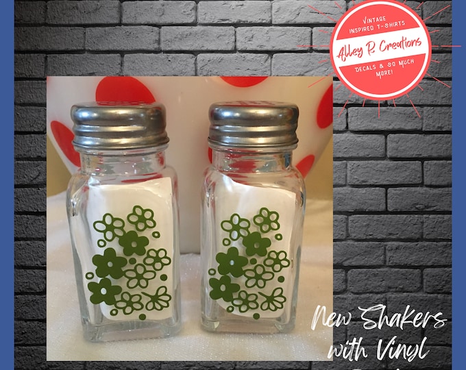 VTG 1970s Pyrex Brown Flowers Pattern Glass Salt & Pepper Shakers - Etsy