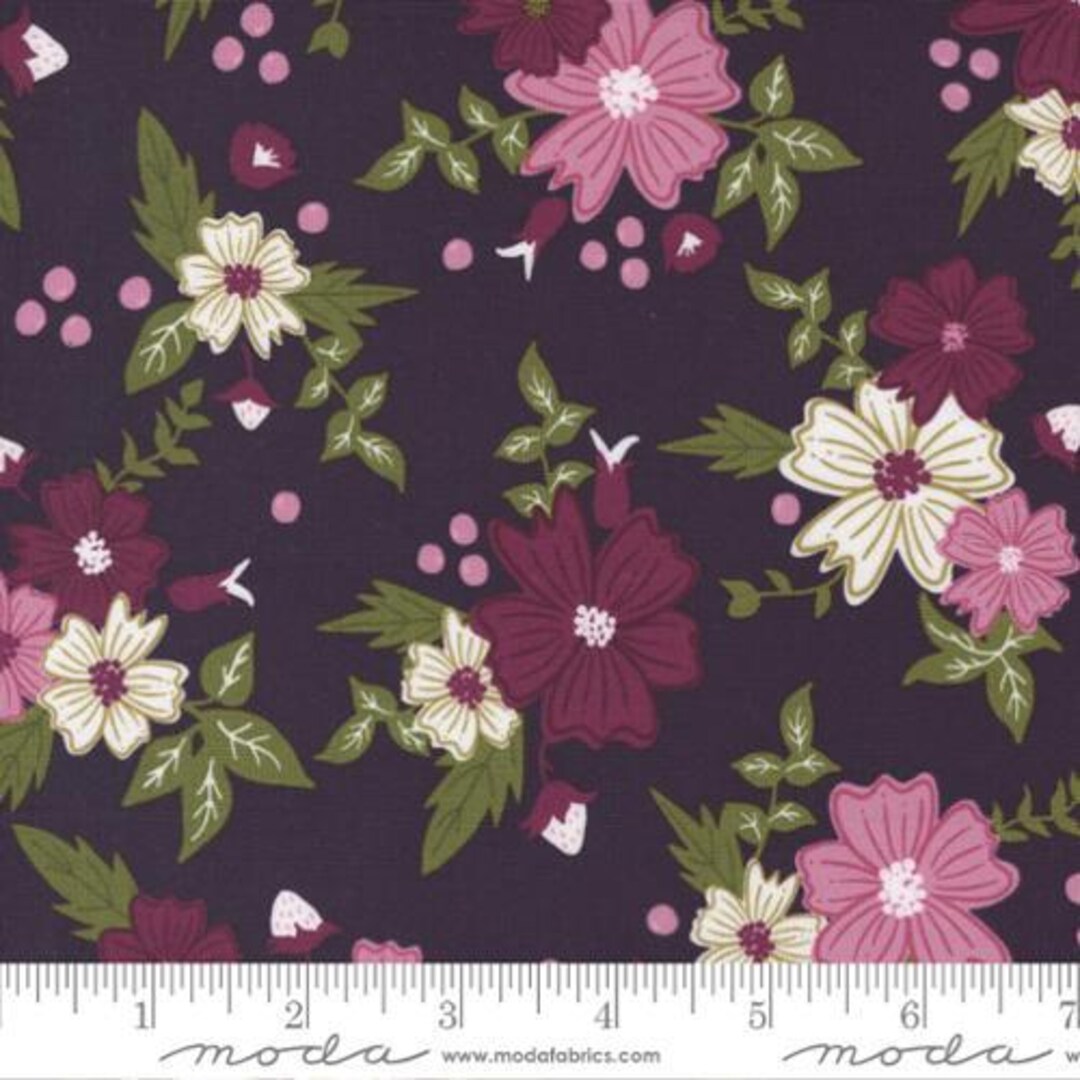 Wild Meadow Prune Cotton Fabric, Wild Berry Blossoms Daisy in Bloom ...