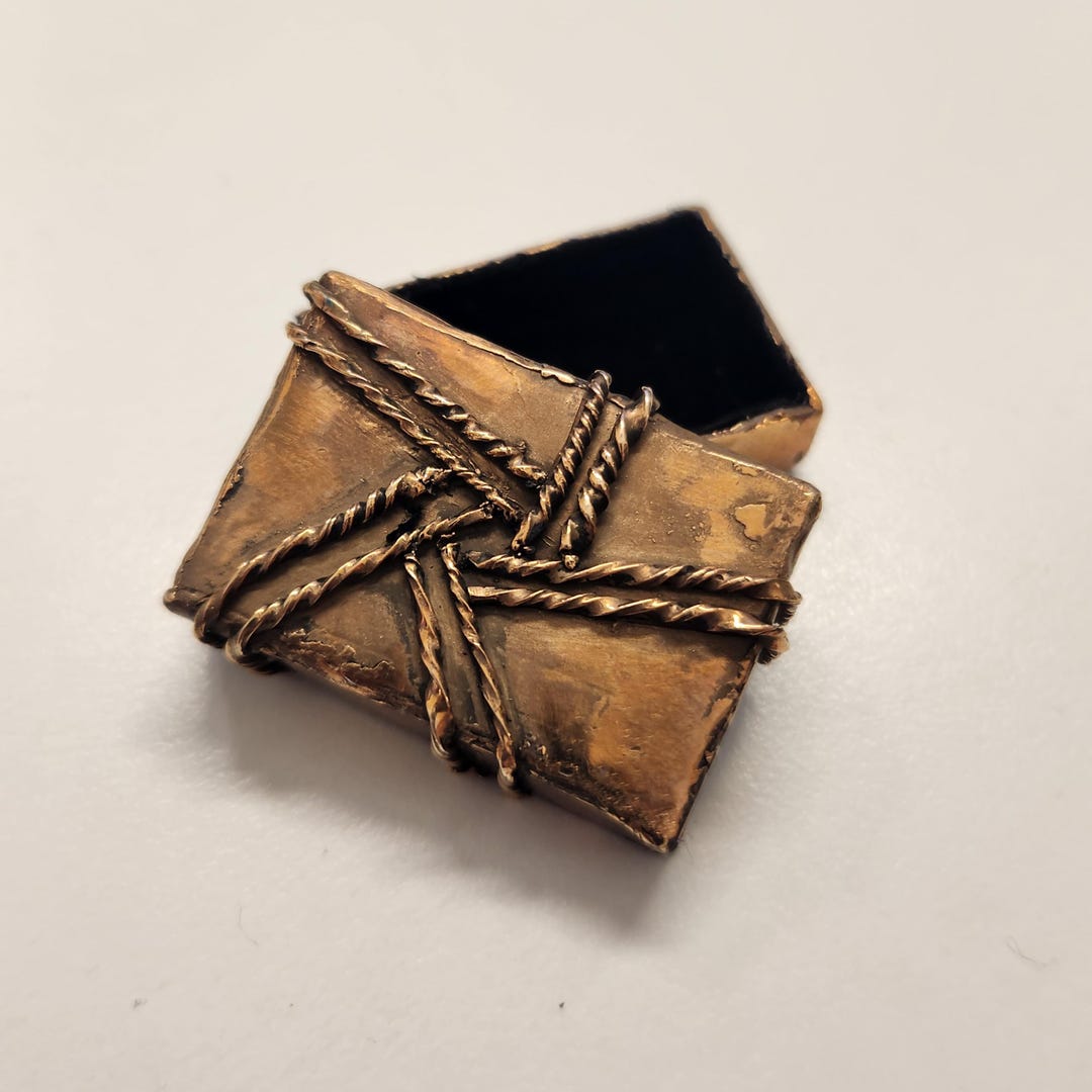 Aperture Spiral Box - Etsy