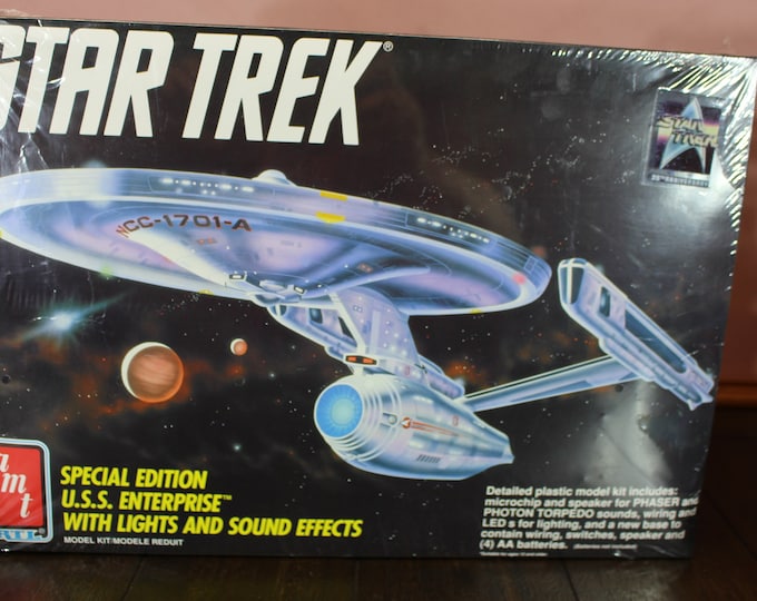 Star Trek Special Edition USS Enterprise W/lights Sound Model Kit AMT ...