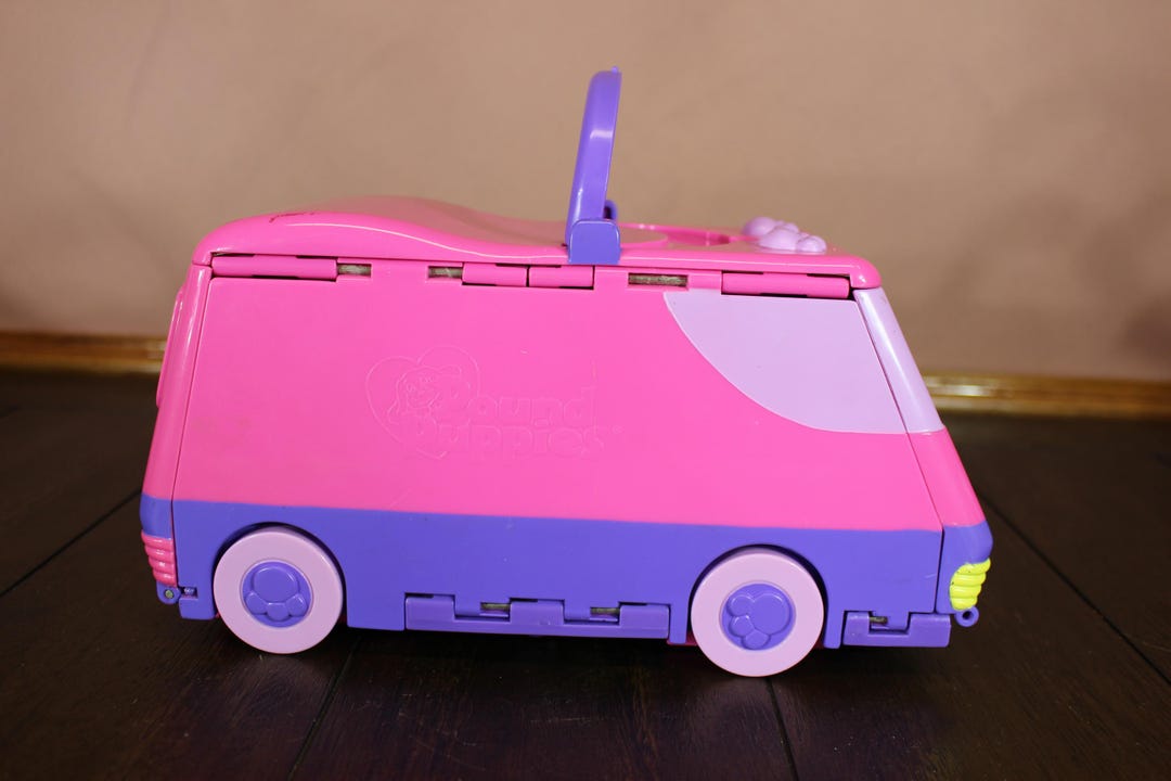 Pound Puppies Galoob Van Bus Circus Playground Fold Out Play Set ...