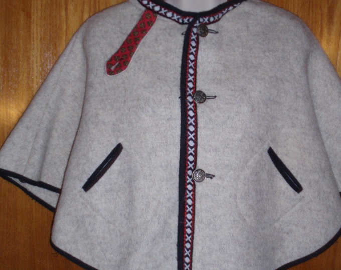 Vintage 60s Austrian Girls Wool Cape - Etsy