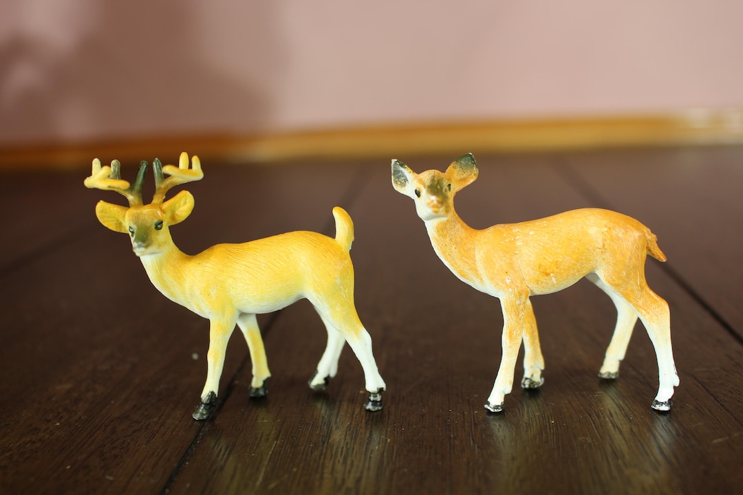 Vintage Buck and Doe Miniature Deer Set of Two 2 1/4" X 2 1/4" - Etsy