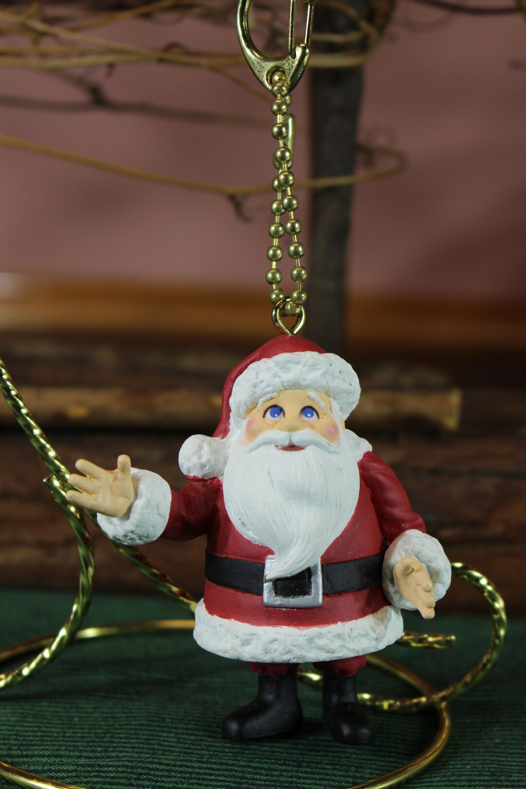 Memory Lane Playing Mantis Santa Claus is Coming to Town SANTA Keychain ...