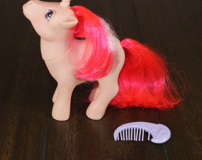 My Little Pony Valenshy Jewel Ponies G3 2004 MLP Vintage Pink Horse Red ...