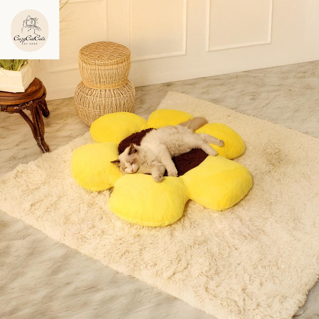 Large Yellow Sunflower Cat Bed - Cozy Pet Bed for Cats | Cute Unique ...